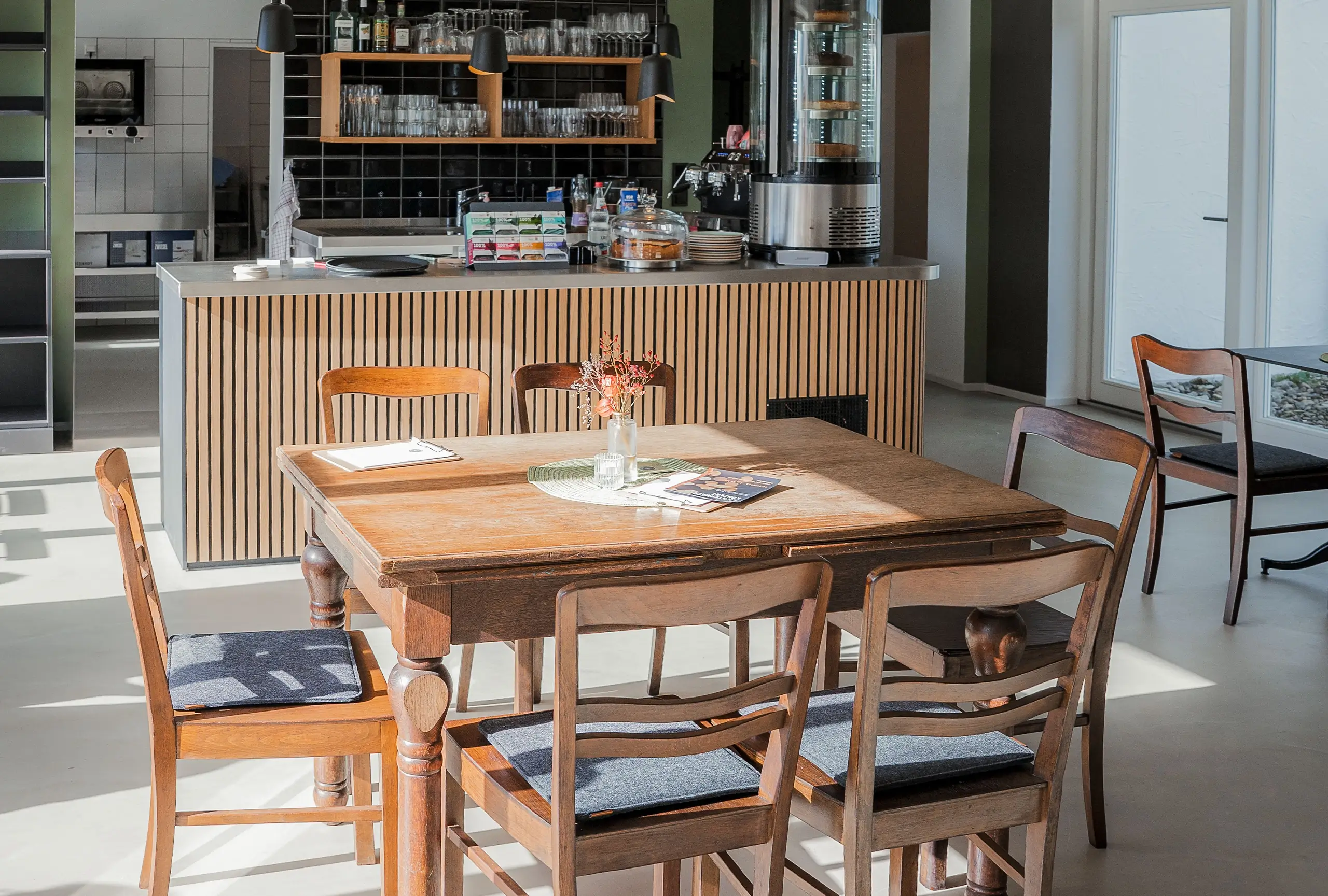 Café Heimat Bärenweiler: Kaffee, Kuchen & Gemütlichkeit: Heimat Bärenweiler